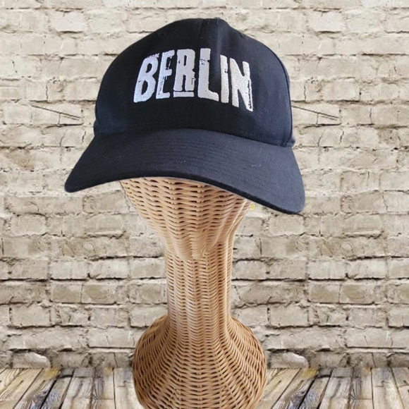 Flexfit | Accessories | Berlinbaseball Capblack With Classic Berlin ...